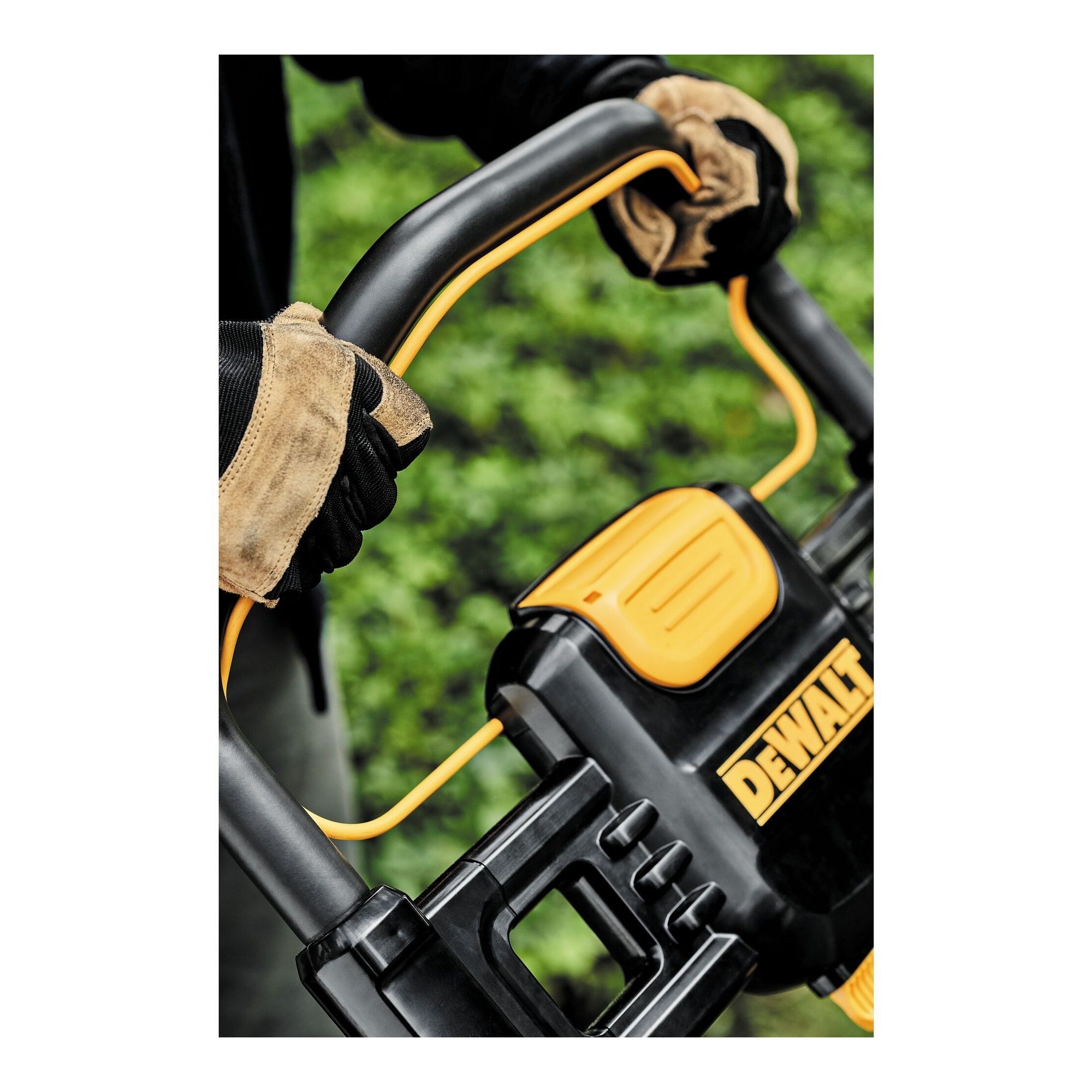 Tondeuse électrique sans fil 21 1/2" à moteur sans balai 2 x 20V MAX de DEWALT | BMR