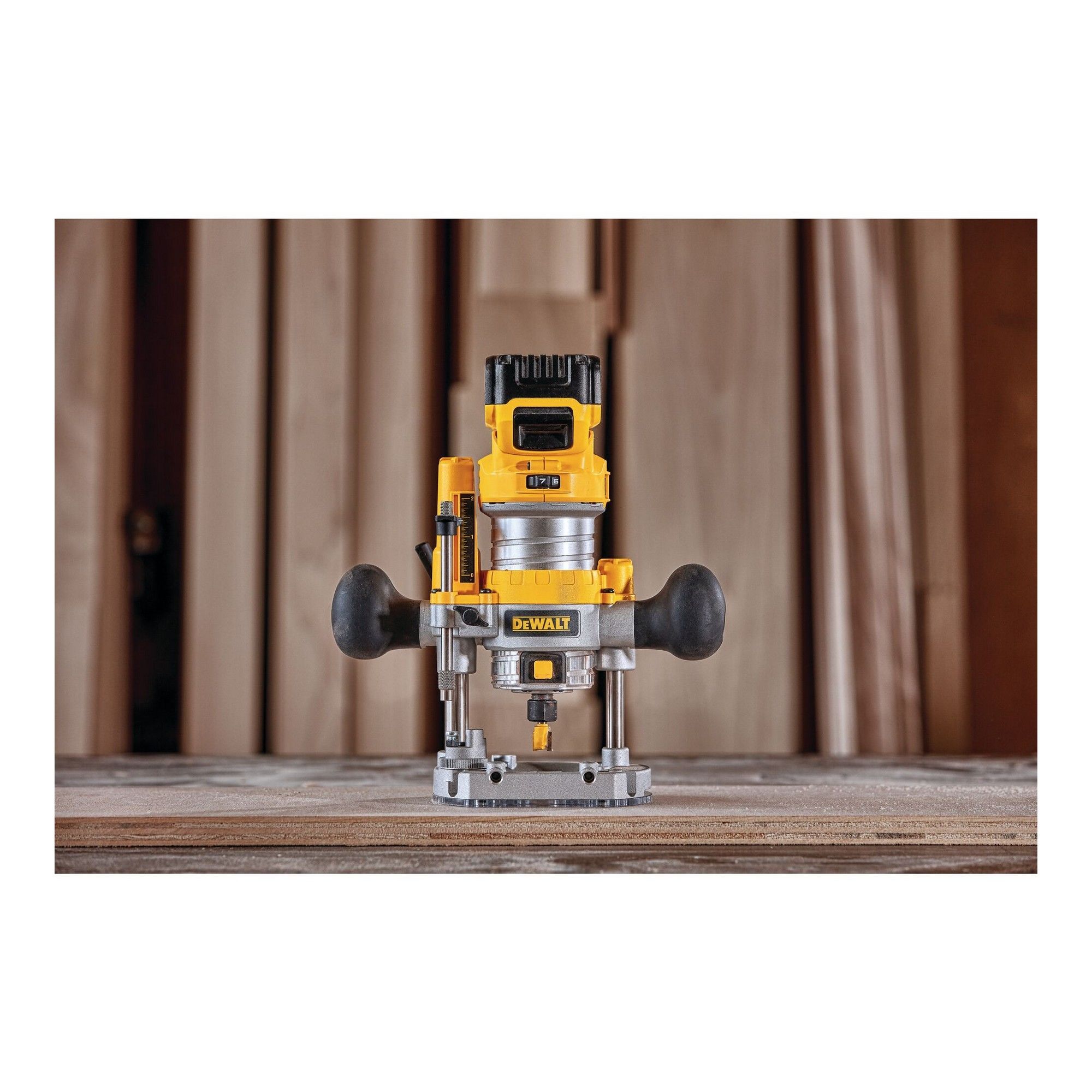 Compact Router - 20 V MAX XR from DEWALT | BMR