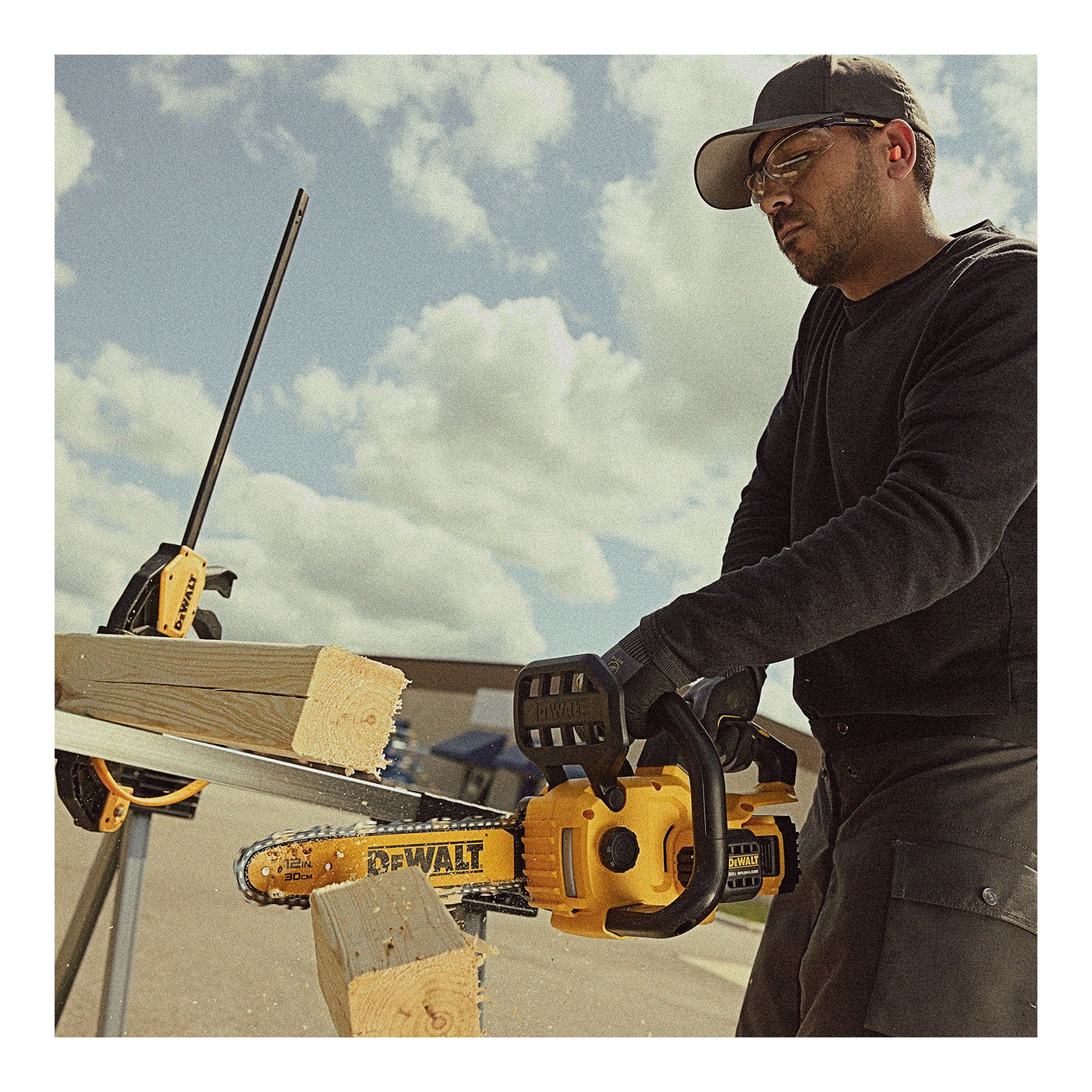 Cordless Chainsaw – Compact - 20V MAX from DEWALT | BMR