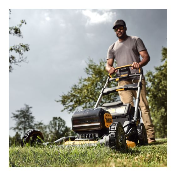 Push Mower - Cordless - 2X20V MAX XR from DEWALT | BMR